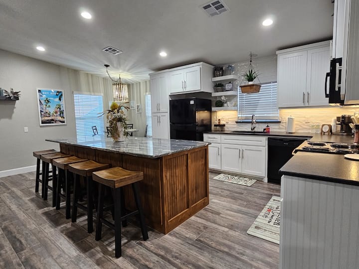 The Cardinal House, Kingston, Ok. Lake Texoma - Lake Texoma