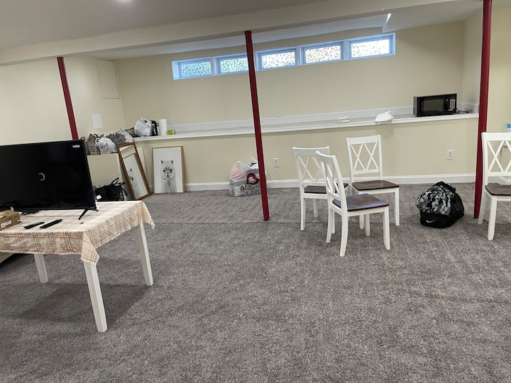 Luxury Basement/no Cooking - Clifton, VA