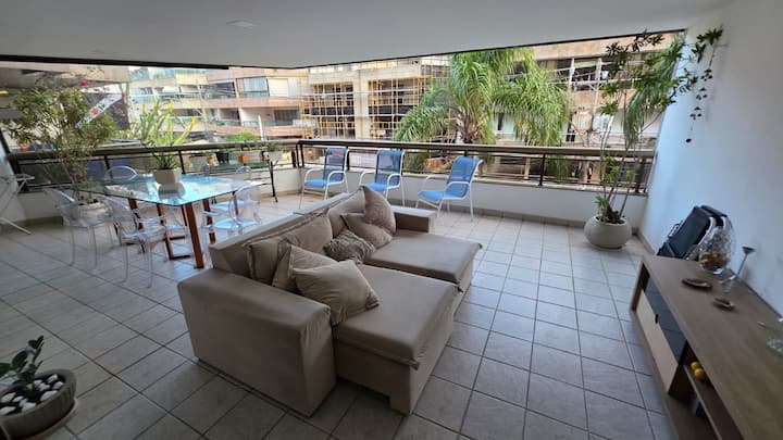 Apartamento Próximo à Praia - Recreio dos Bandeirantes