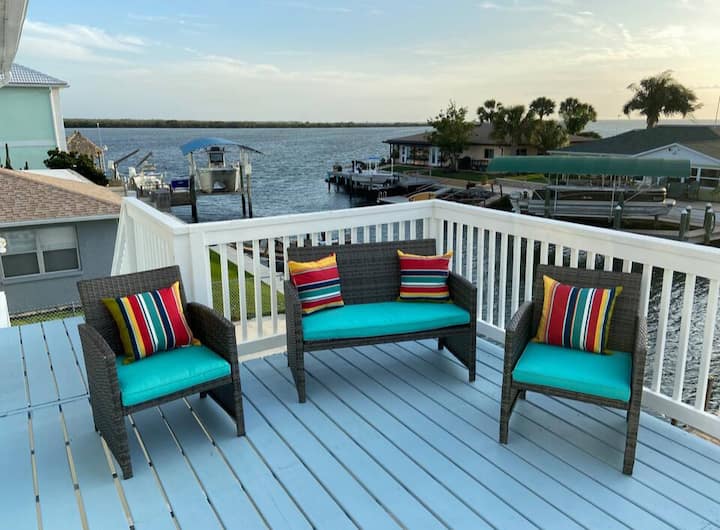Stacey Waterfront House - Hudson, FL