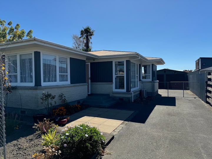 Great House - Family Fun - Napier, New Zealand