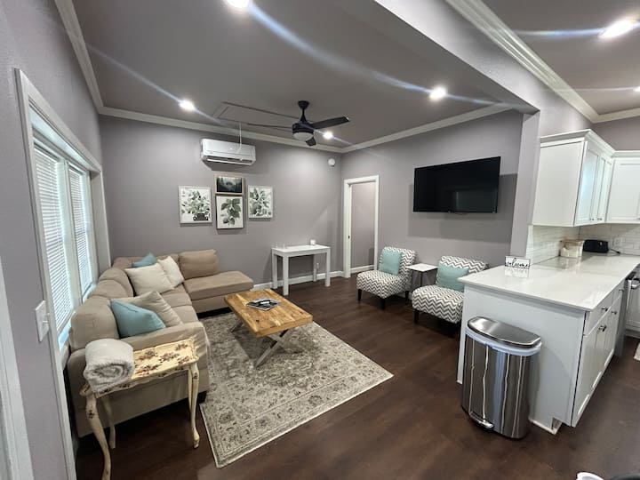 Tulsa Treasure— Downtown Retreat - Tulsa, OK