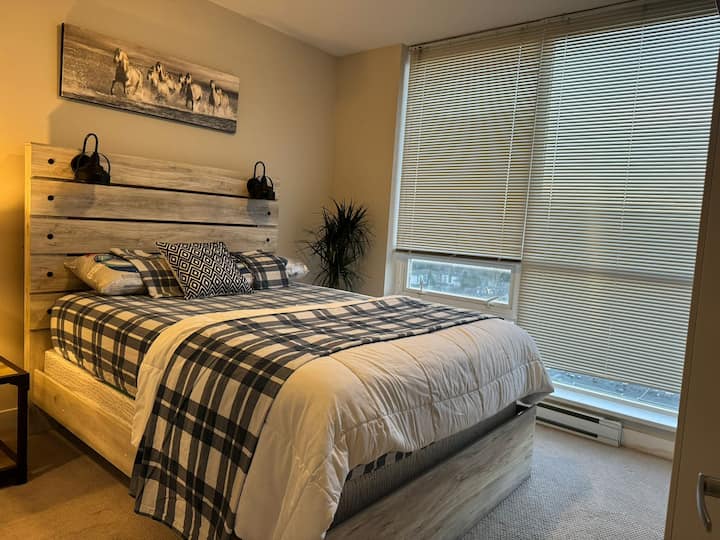 Bright Room- Private Bath - Coquitlam