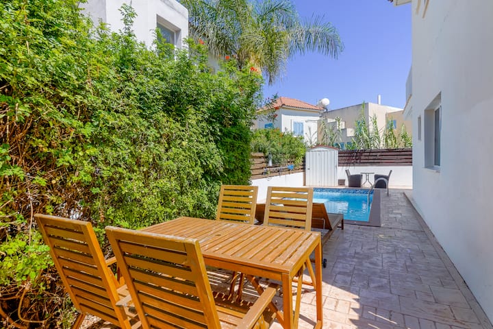 The Twentynine First Floor - Two Bedrooms - Protaras