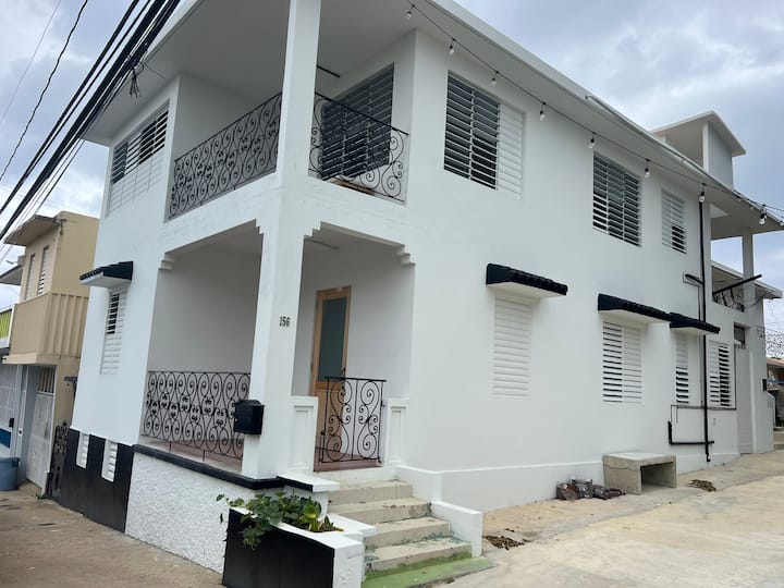 Surfers Townhouse -1 - Isabela