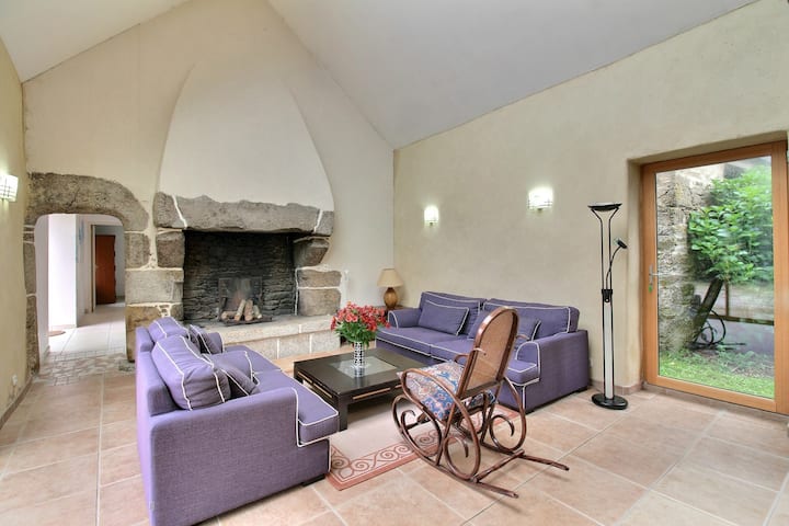 Ti Suzana: Longère En Pierre De Charme 170m² - Brignogan-Plage