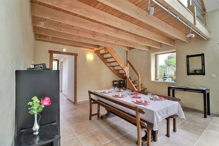 Ti Suzana: Longère En Pierre De Charme 170m² - Finistère