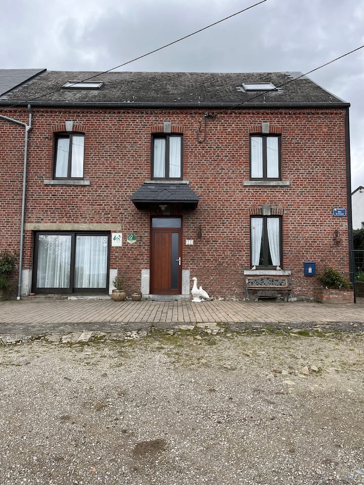 Le Gîte De La Vallée Des Prés. - Dinant