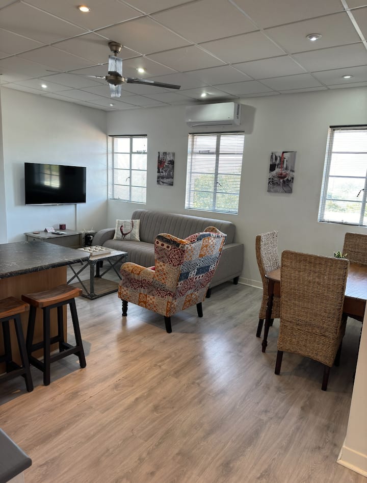 The Muscadel - Paarl