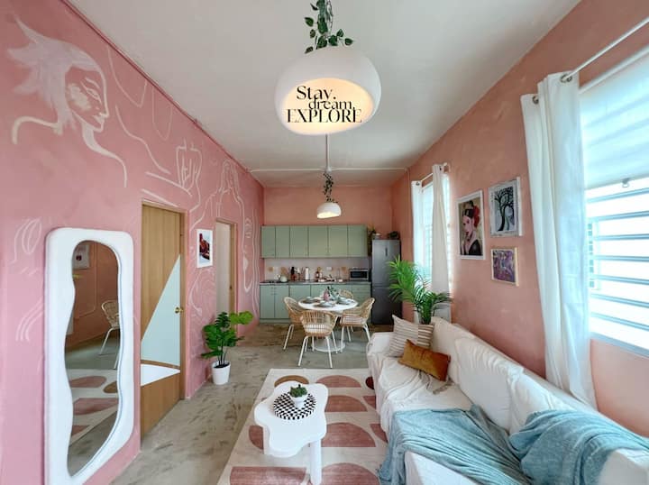 Walk To Beach! 2br Stunning Home W Balcony+parking - Puerto Rico