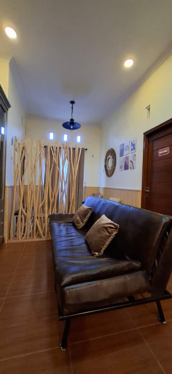 Ndalem Pinasti - Yogyakarta