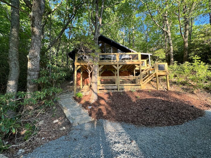 "The Raven's Nest" - A Romantic & Unique Getaway - Virginia