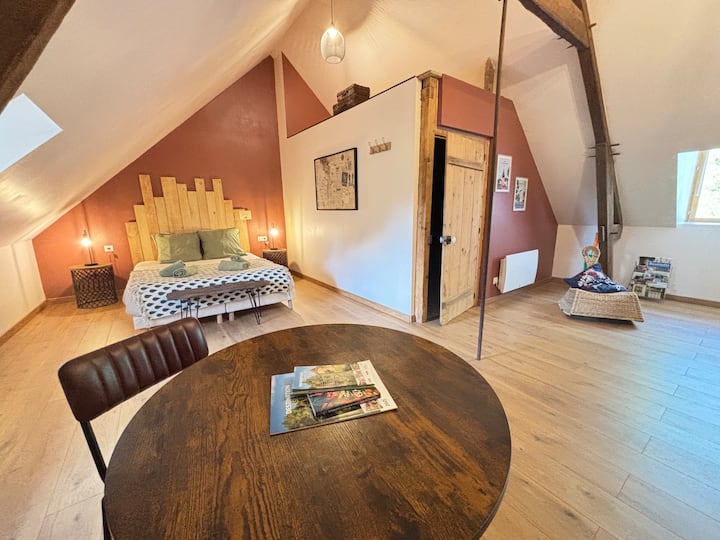 Chambre Du Meunier Au Moulin Du Pondy - Cher