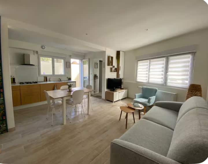 Maison La Chaume, à 30m Du Chenal 
Du Vendée Globe - Les Sables-d'Olonne