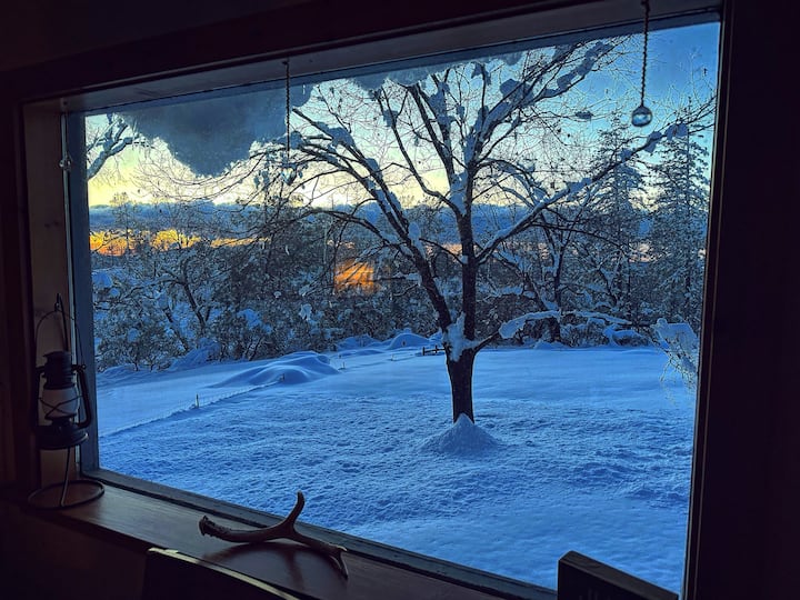 Yosemite Sun Set Cabin, King Beds, Bbq, Pool Table - Bass Lake, CA