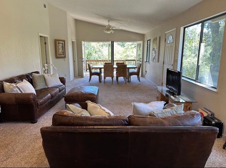 Oak Creek Retreat - Santa Margarita, CA