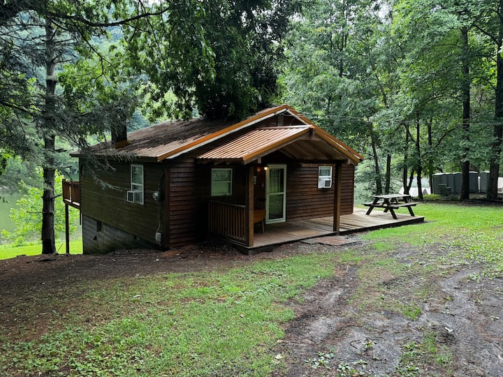 Stone Cliff Cabin - Babcock State Park, Clifftop
