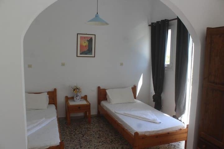 Spacious Private Room For Four In Paros! - Paros
