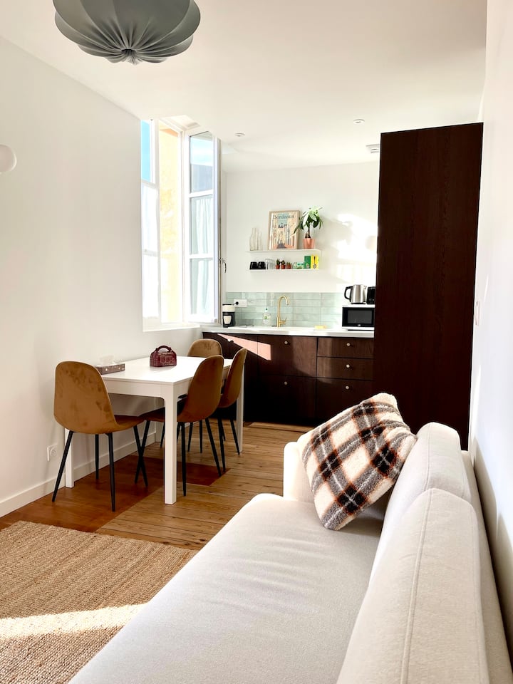 Appartement Cosy Avec Terrasse Au Cœur De Bordeaux - Burdeos