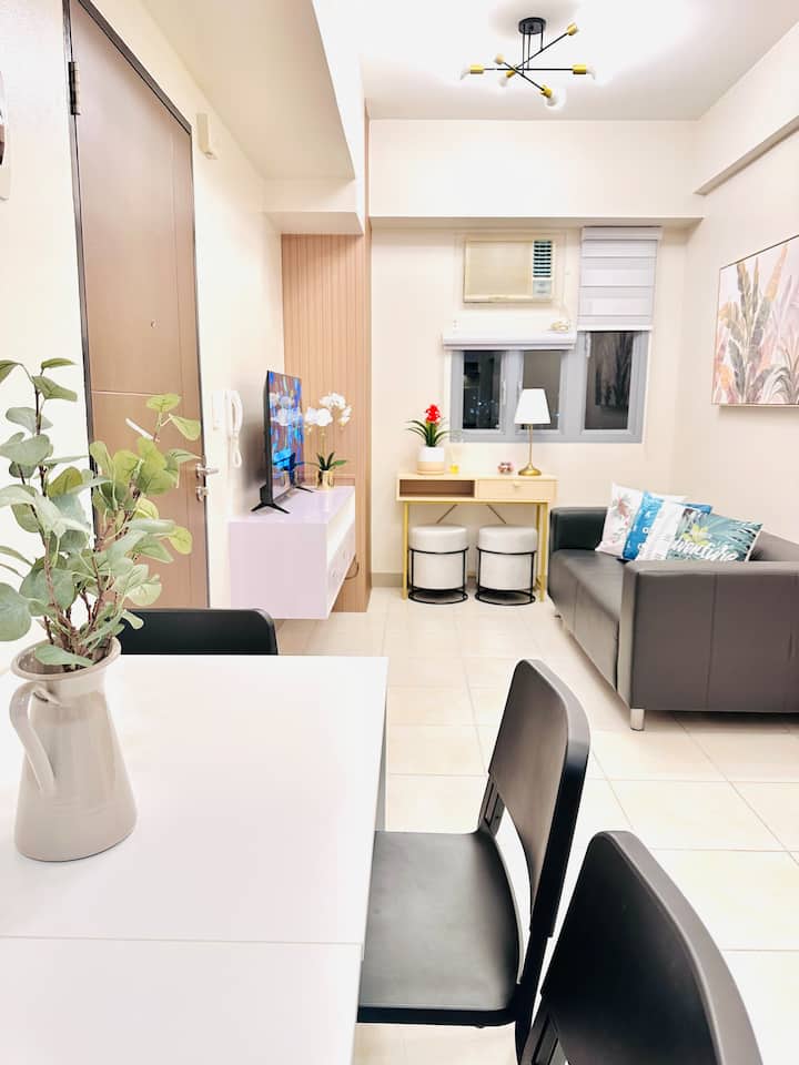 Casa Asmara 2br End Unit Near St. Luke’s W/200mbps - Quezon City