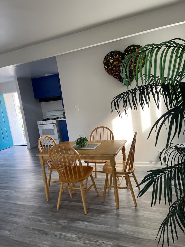 Quiet And Cozy— Santorini - Ojai, CA