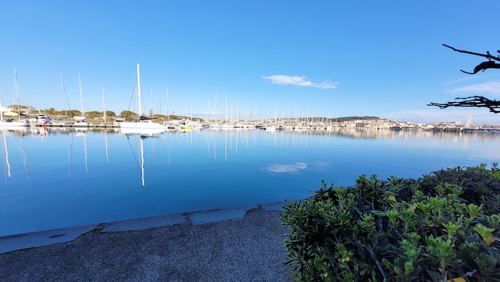 "Les Pieds Dans L'eau" - Marseillan Plage