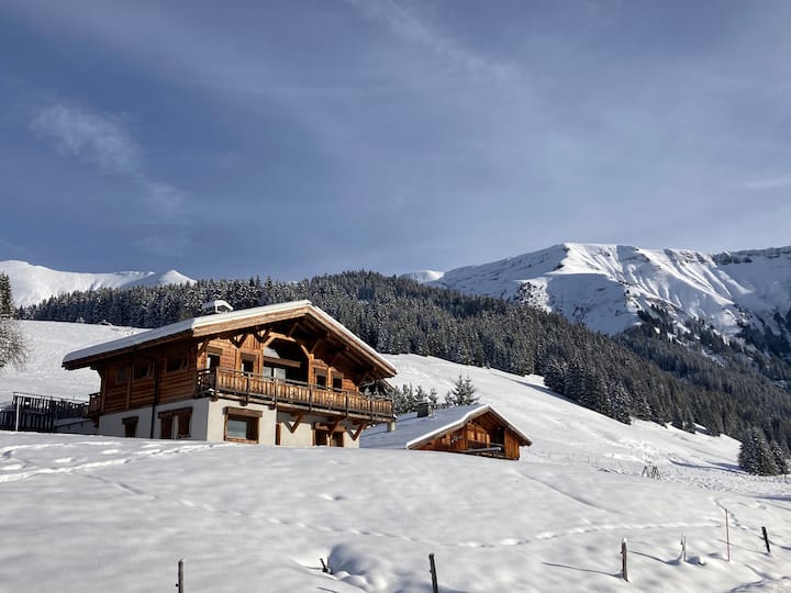 Chalet Neuf Au Pied De La Montagne - Combloux