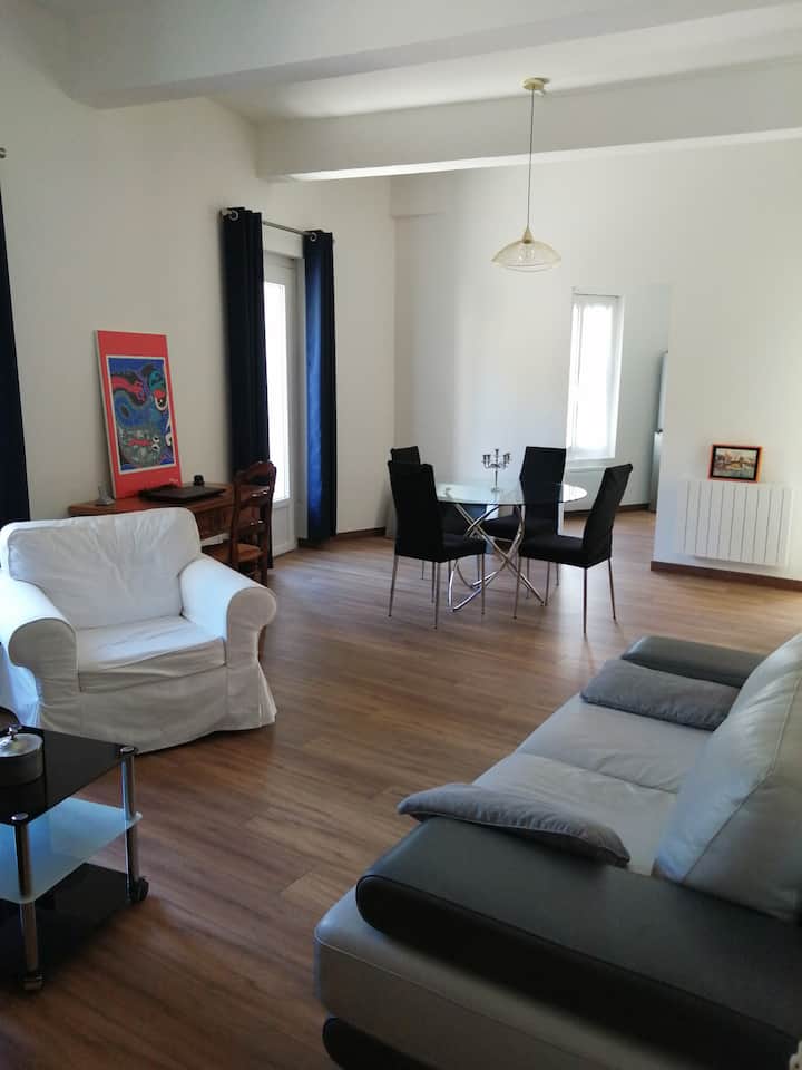 Appartement Maison Vigneronne Avec Garage Fermé - Aniane