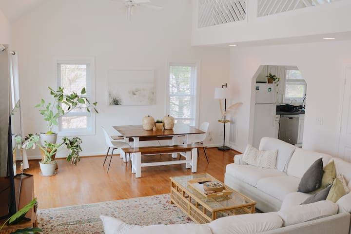 Outerbanks Happyhouse | Spacious Beach Escape - Kill Devil Hills, NC