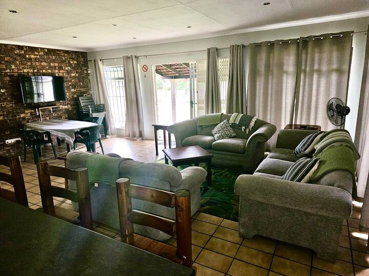Siyaya - Home Away From Home - Port Edward
