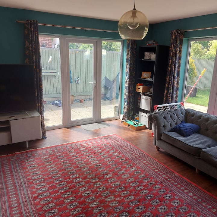 Single Room Available - St Neots