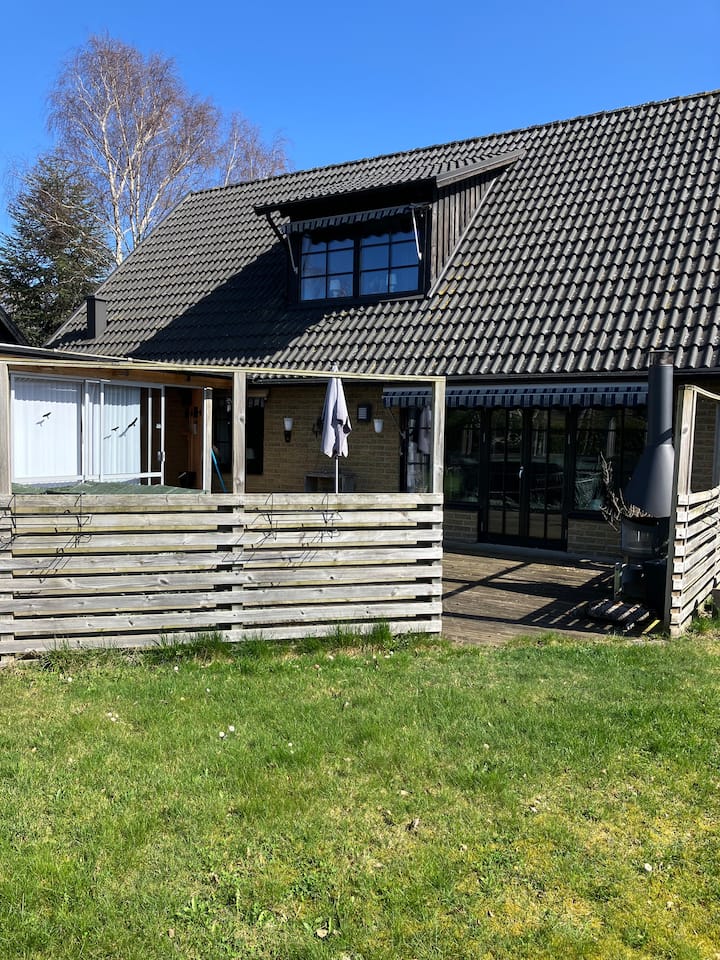 Trevliga Villan - Höllviken