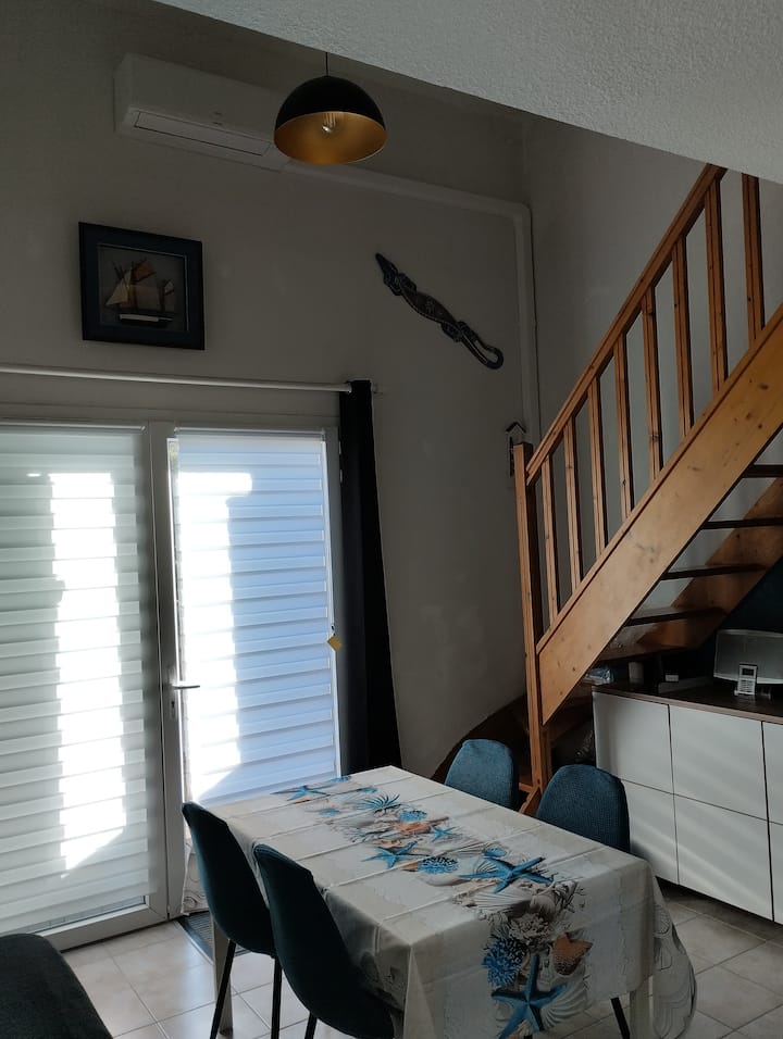 "La Maison Bleue" Piscine Chauffée à L'année - Calvisson