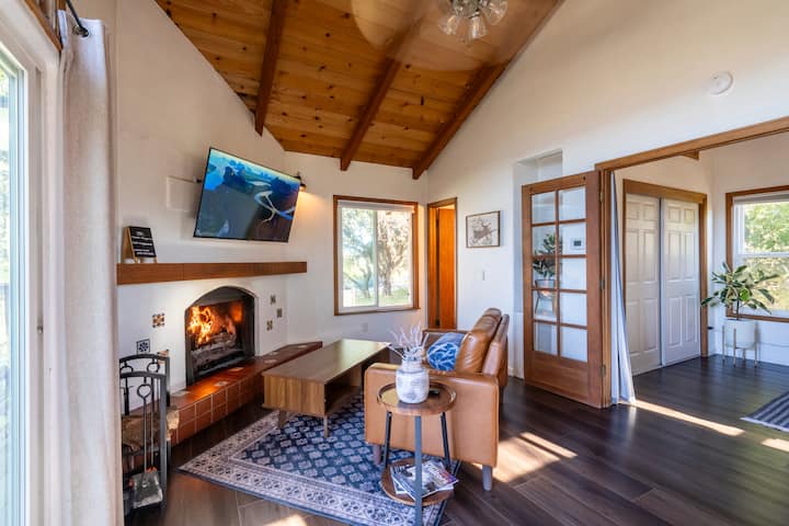 Cloud’s Rest Cabin Retreat - Big Sur, CA