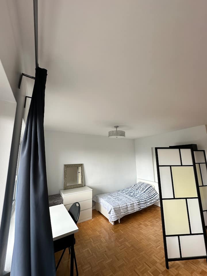 Lovely Casual Getaway Space With Penthouse View - Montreal
