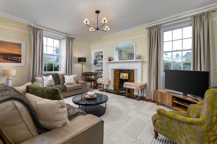 3-bed Georgian Townhouse Next To Wellbeing Clinic - Stirling