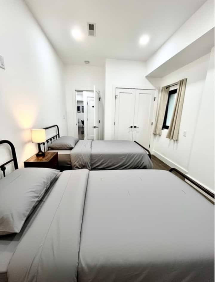 Nyc Getaway Apt Near Metlife W/ Private Parking - East Rutherford, NJ