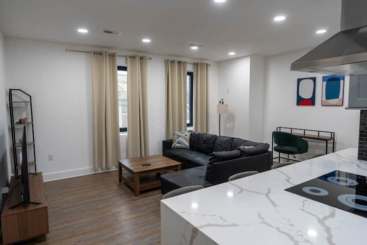 Nyc Getaway Apt Near Metlife W/ Private Parking - Paterson, NJ