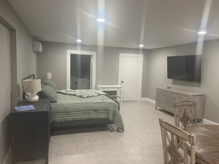 Van Zandt Guest House - Midland, TX