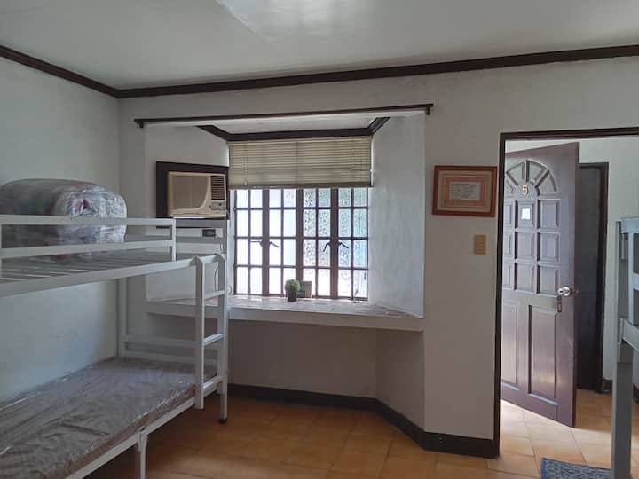 Jogima Hotel Barkada Room - Bulakan