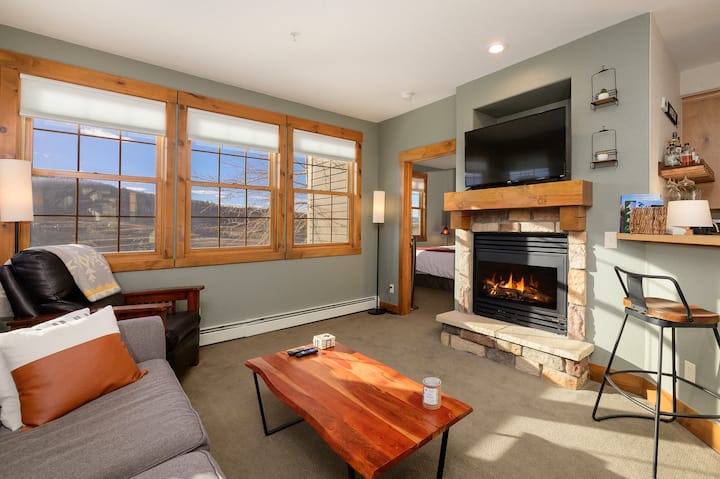 Cozy Ski-in/ski-out Condo - Granby, CO