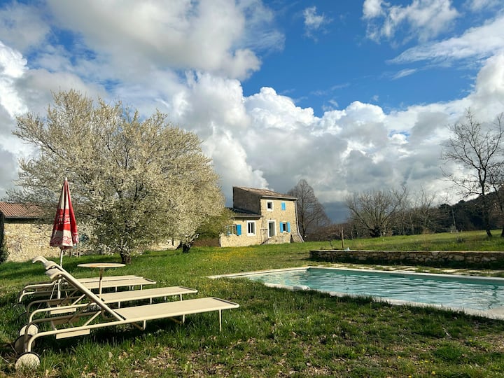 Charme Et Confort - Maison Rénovée Avec Piscine - - Montélimar