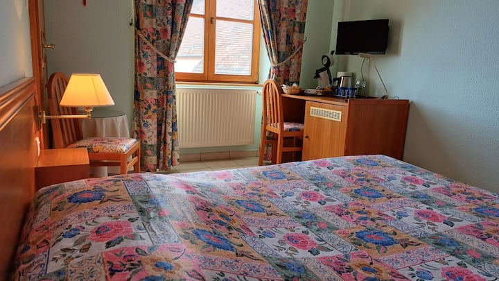 Chambre Fleurie Dans Les Vignes. - Alsazia
