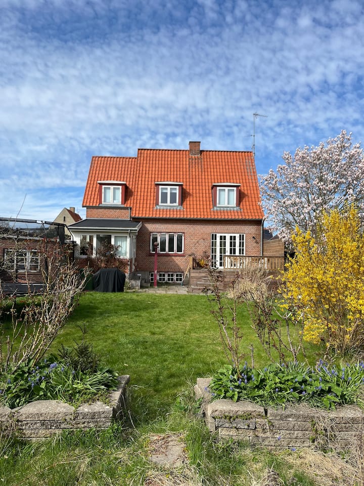 Byhus I København Med Have - Copenhagen