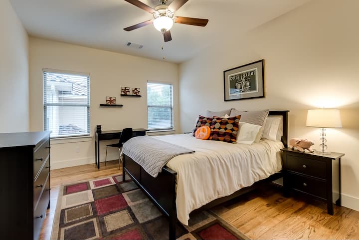 Peace Pad Retreat In The M Streets - Lake Highlands - Dallas