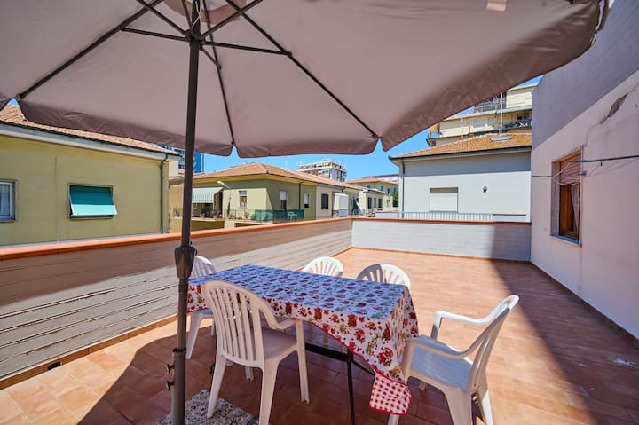 Appartamento 1 Piano Via Trento Vicino Al Mare - Follonica