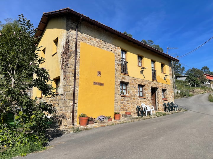 Casa De Aldea Peña Crespa Para 10 Personas - Villaviciosa