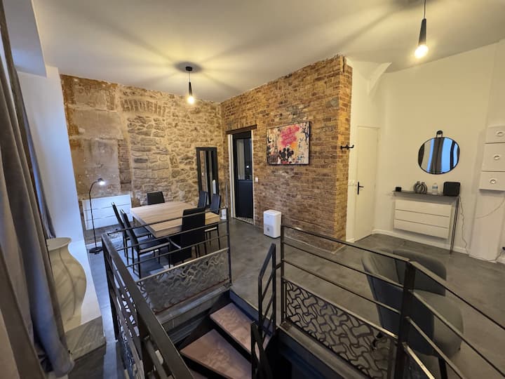 Splendide Loft 4 Personnes / 2 Chambres à Coucher - ibis Styles Paris Eiffel Cambronne