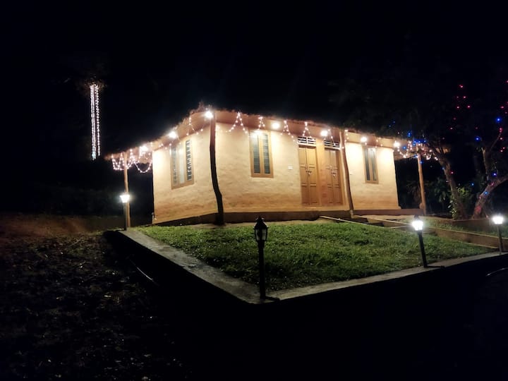 Mud House By Back To Roots - Vagamon