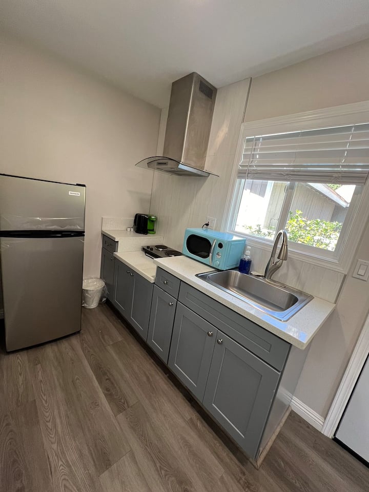 Private Cozy Apartment - Monrovia, CA